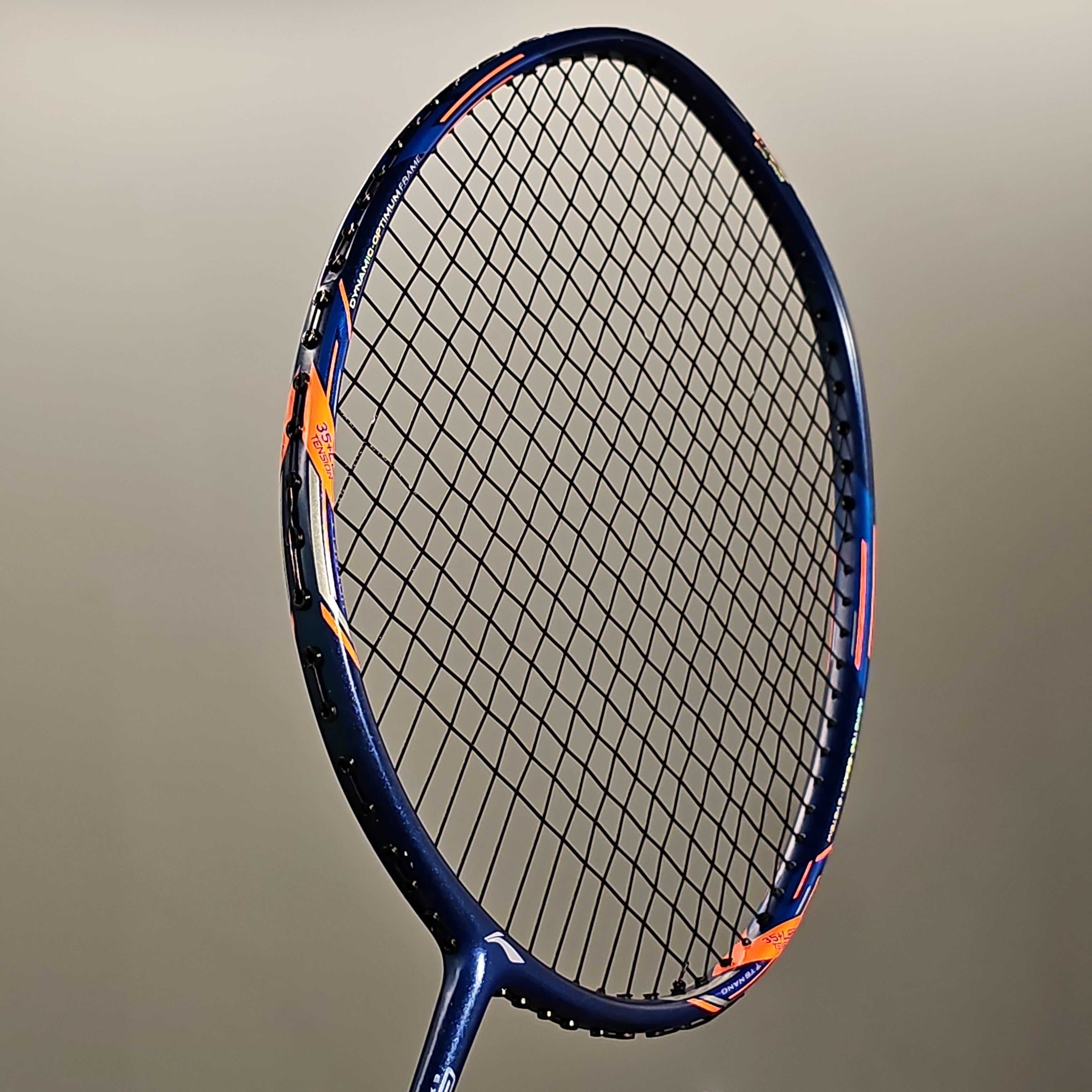 Li-Ning G-Force 9500 Badminton Racket | badminton racket review