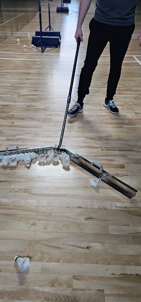 Shuttle broom, shuttle collector, coaching accessory - SOLID BUILD ...